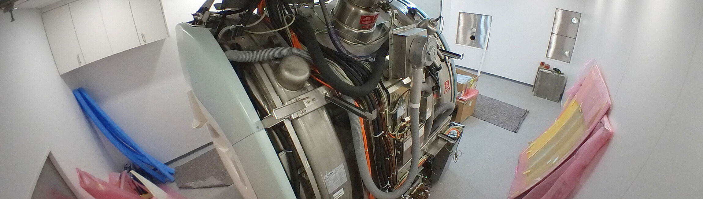 Equipment - MRI flow lab – DFG Core Facility for Magnetic Resonance ...
